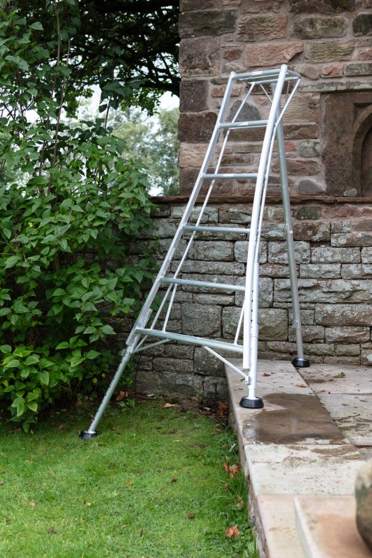 Orchard Ladders - 3 leg adjustable Garden tripod ladders